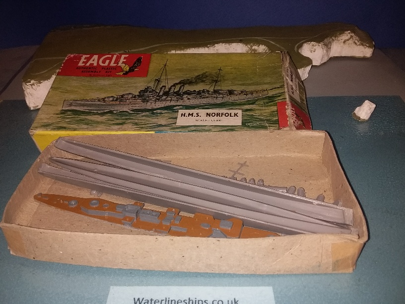 HMS Norfolk RN heavy cruiser 1931 boxed kit
